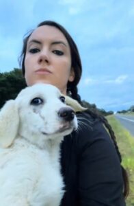 Woman's Unexpected Roadside Discovery Leads to Heartwarming Rescue Mission